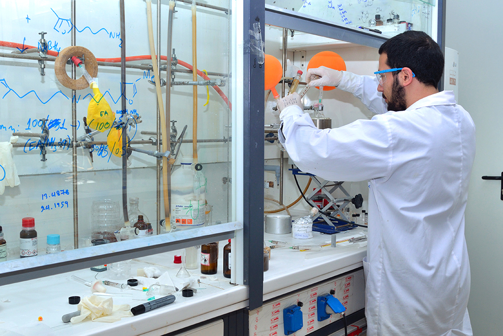 Πρόγραμμα Μεταπτυχιακών Σπουδών στη Χημεία - Τμήμα Χημείας